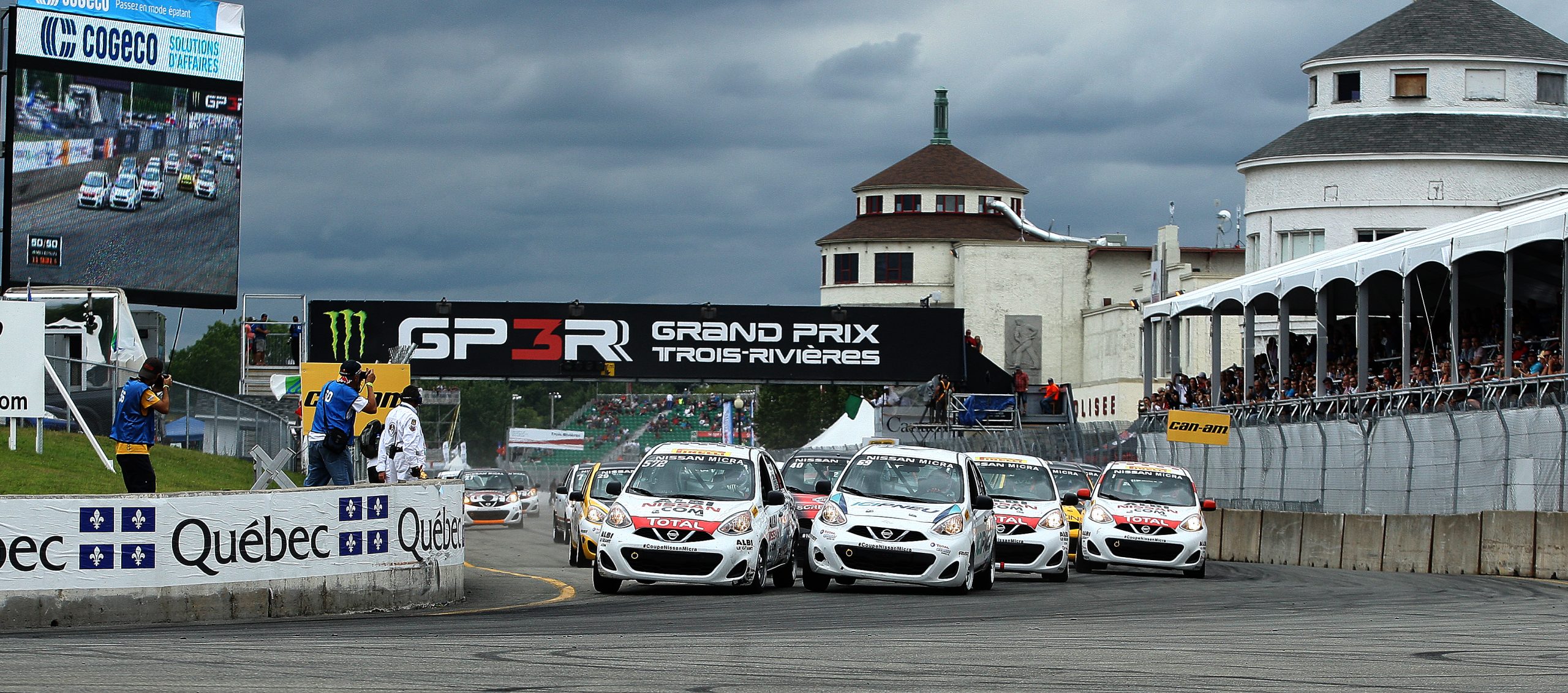 Terrain de l'Exposition: une partie du circuit du GP3R mis en vente - L ...